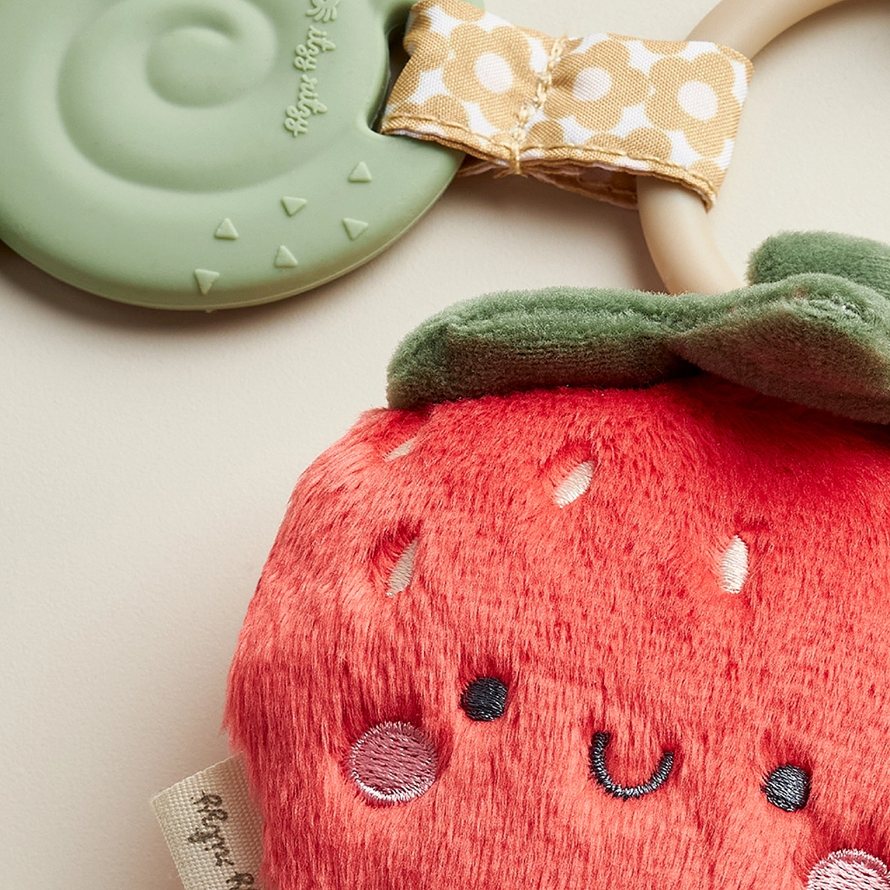 Itzy Pal Plush And Teether – Urban General Store